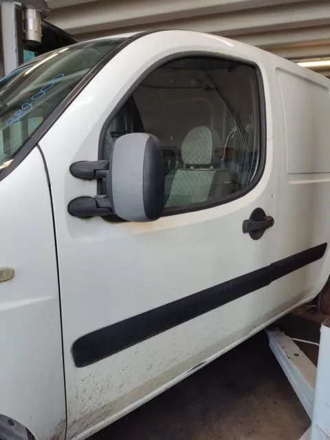 Portiere Anteriori Sinistre usate per Fiat Doblo autorecupero